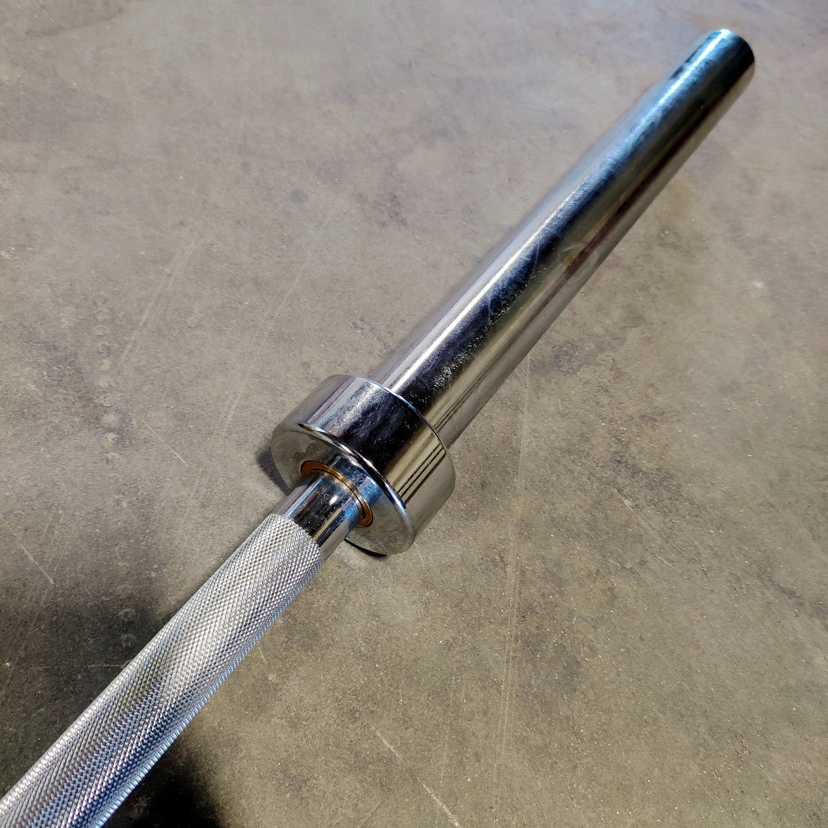 NEW 700lb Rated Men's Barbell 7' 45lb Barbell