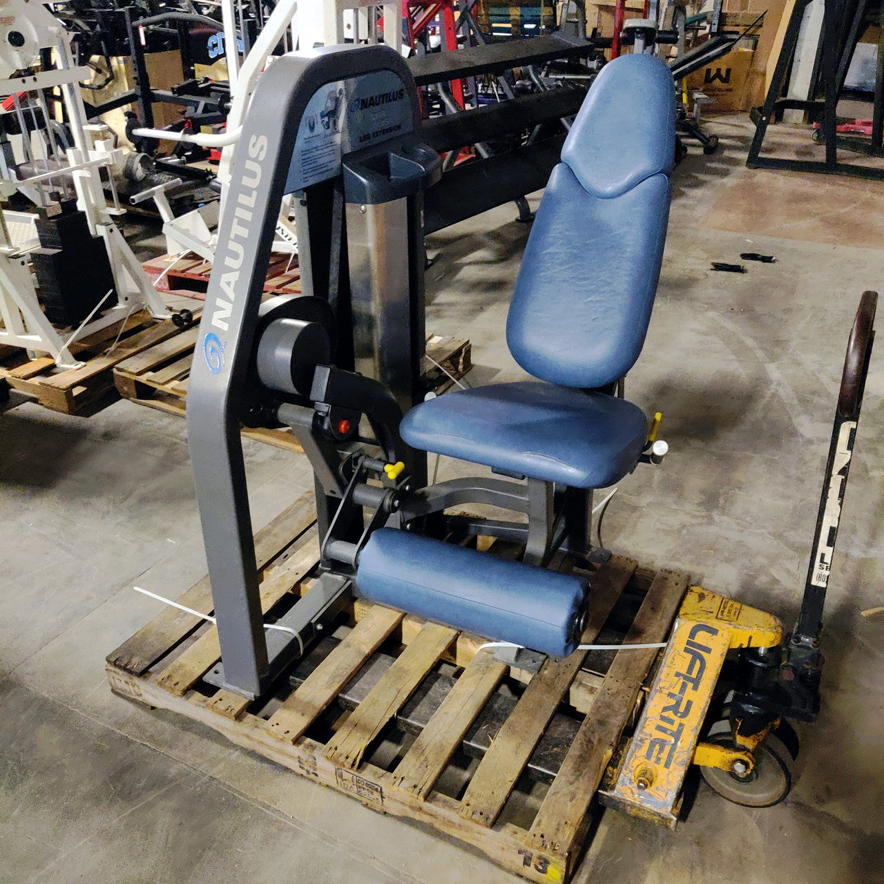 Nautilus Nitro Plus Leg Extension