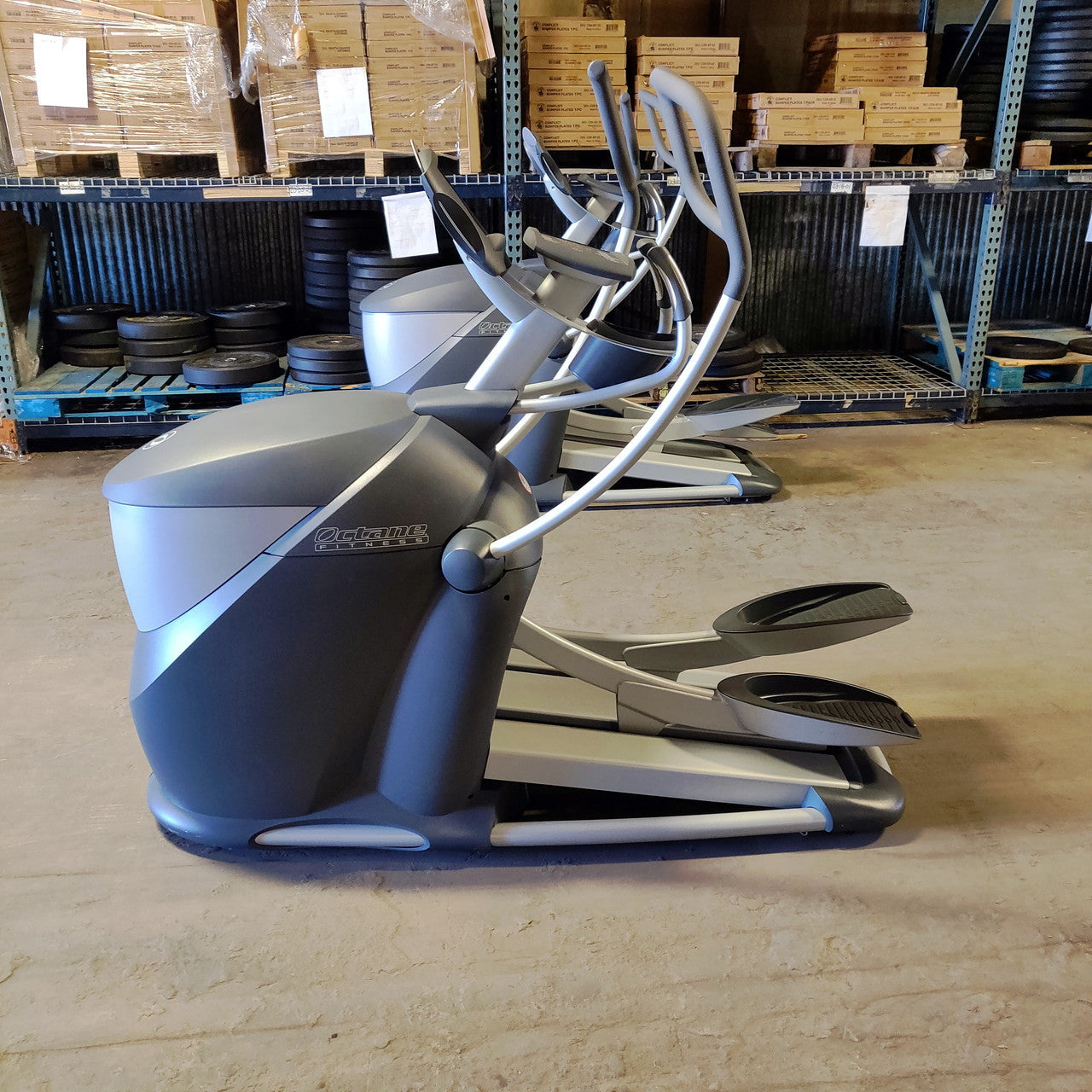 Octane Elliptical Pro 3700C