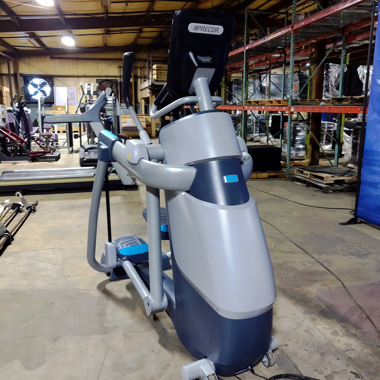 Precor AMT 865 Adaptive Motion Trainer w/ p62 Console
