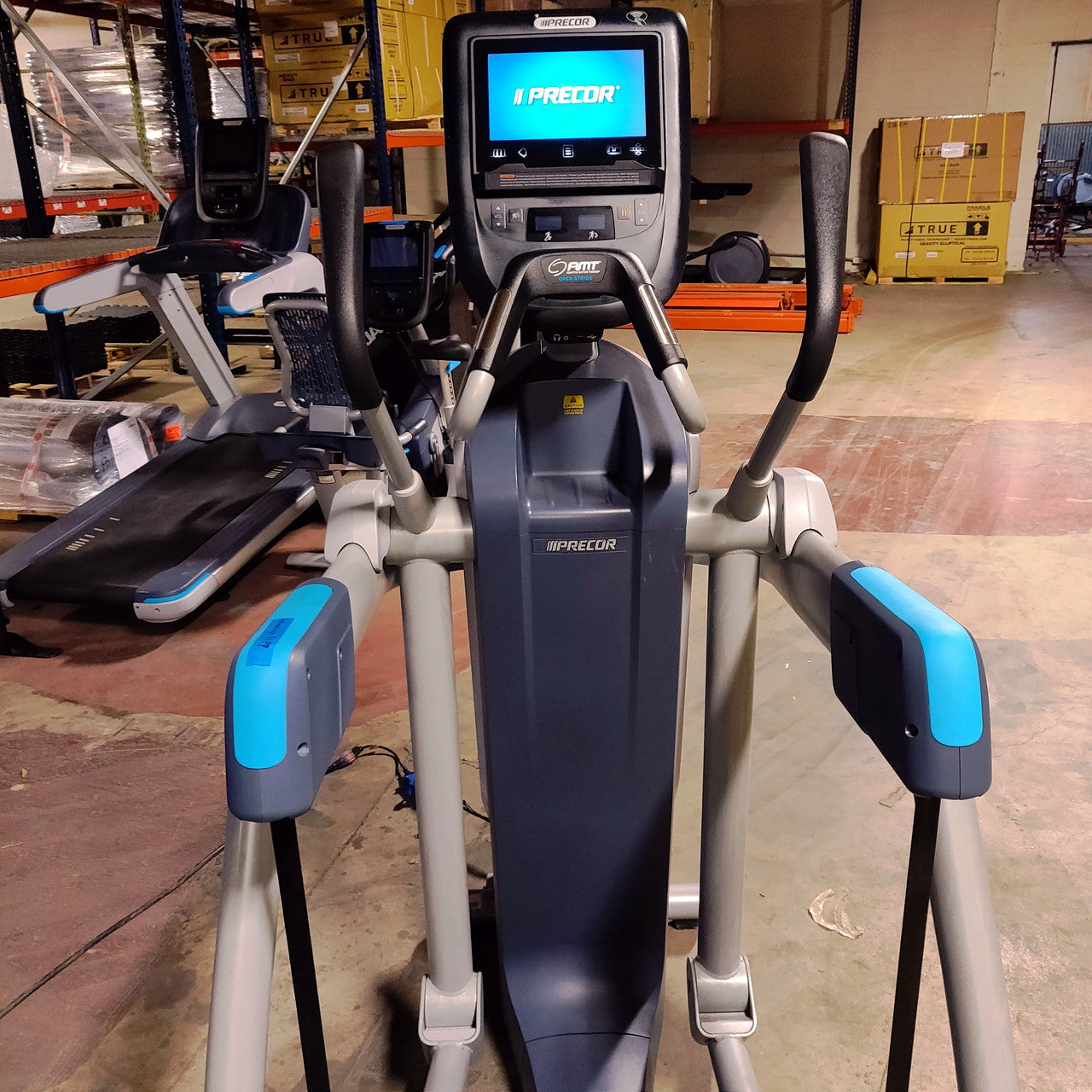 Precor AMT 865 Adaptive Motion Trainer w/ p62 Console